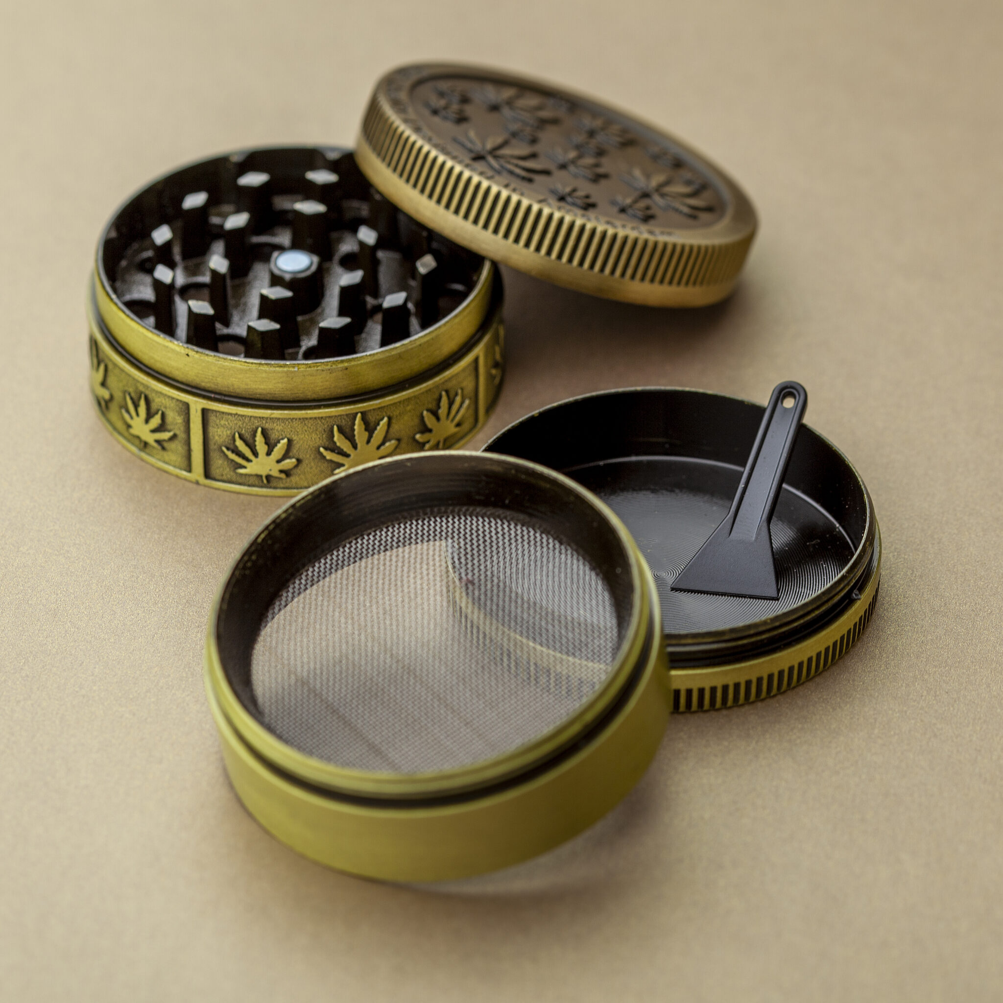 Metalna Mrvilica 50mm Weed - Ekspedicija